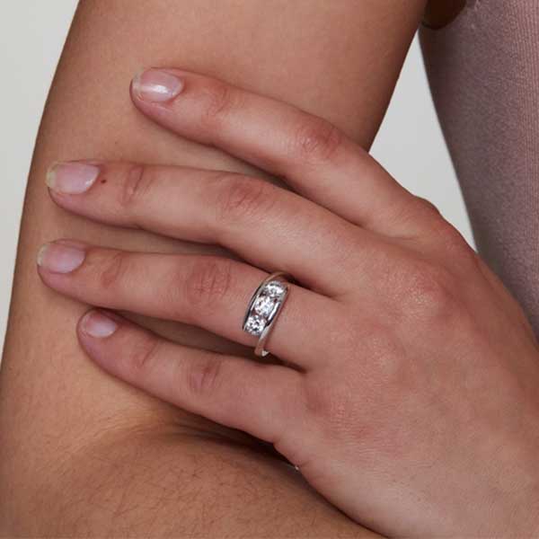 Anniversary Rings Manufacturers in Riyadh, Diamond Anniversary Rings ...